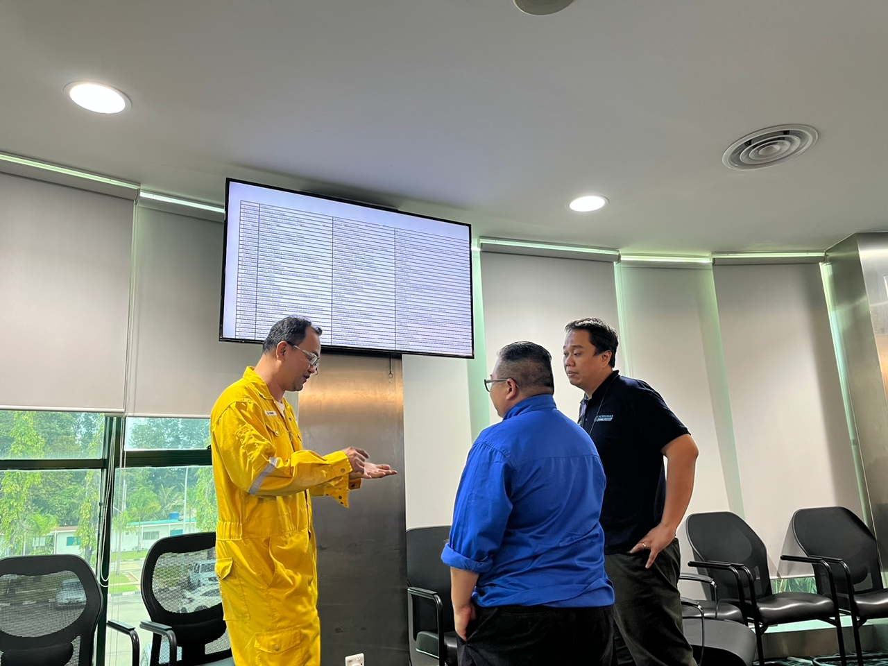 UTP CeRDaS at PETRONAS Methanol Labuan - Final Project Progress ...